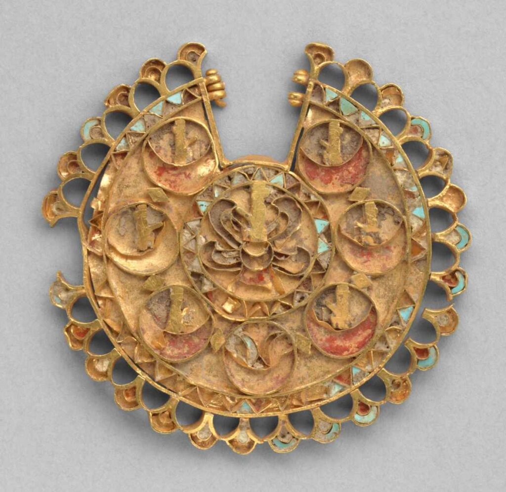 Jewelry in Iranian Art and Culture - Buy Iranian Jewelry and Gold from ...